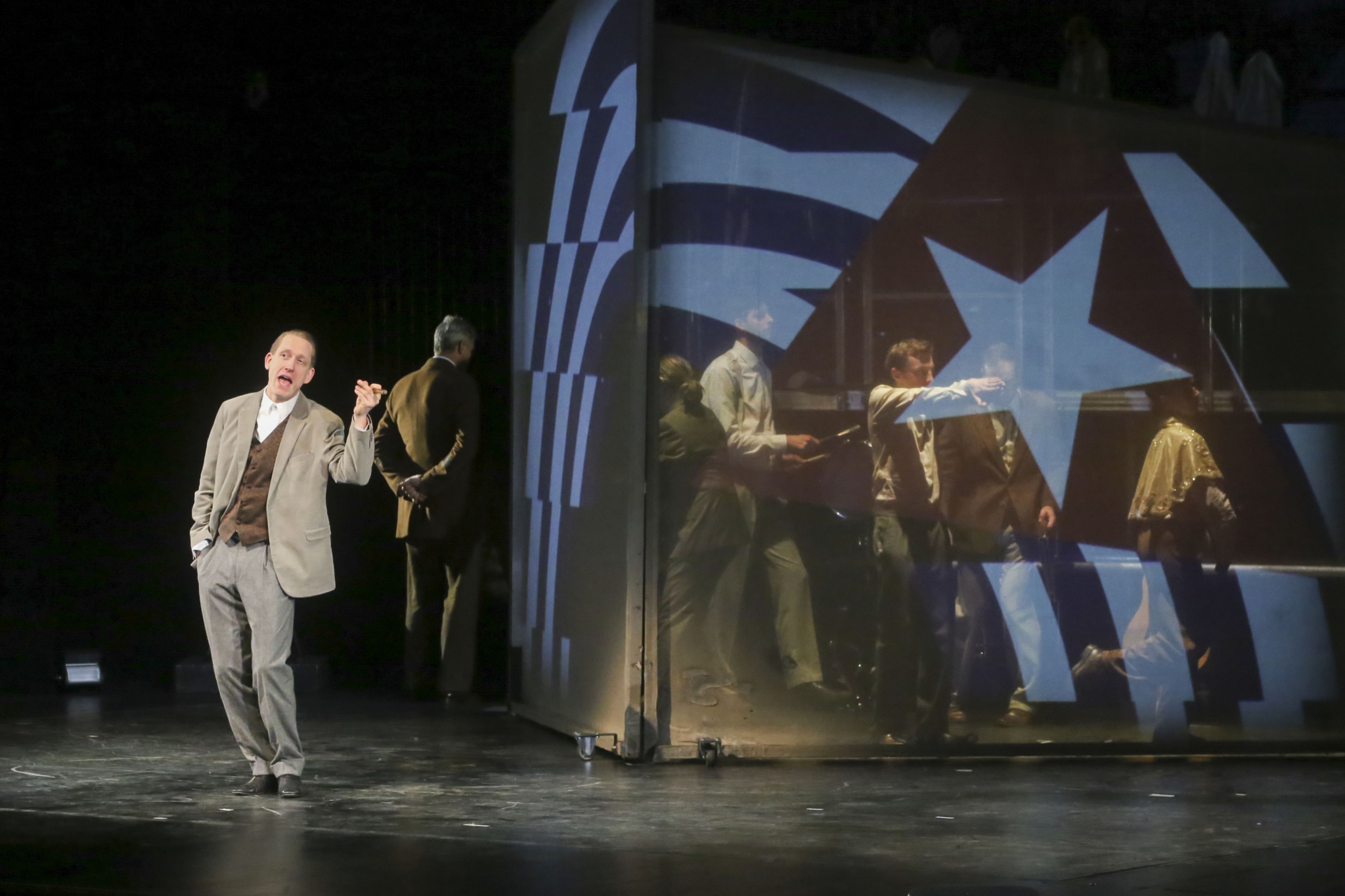 Kritik zur Theateraufführung „Die Reise der Verlorenen“ - WO! Magazin ...